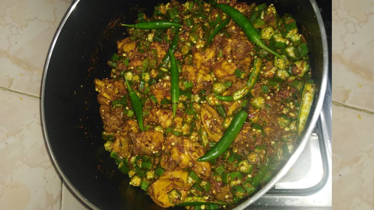 Pakistani Chicken Ladyfinger Recipe || Bindi Gosht Recipe - YouTube