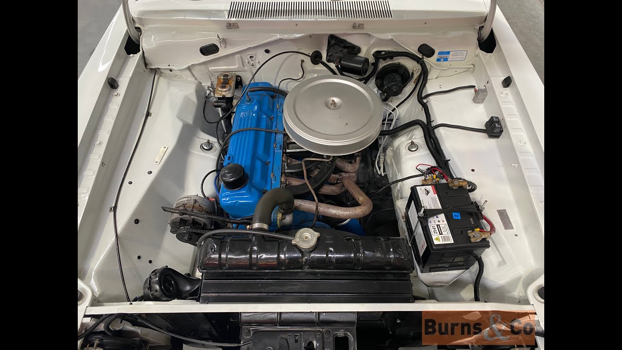 1970 Chrysler VF VIP Valiant - Engine - YouTube