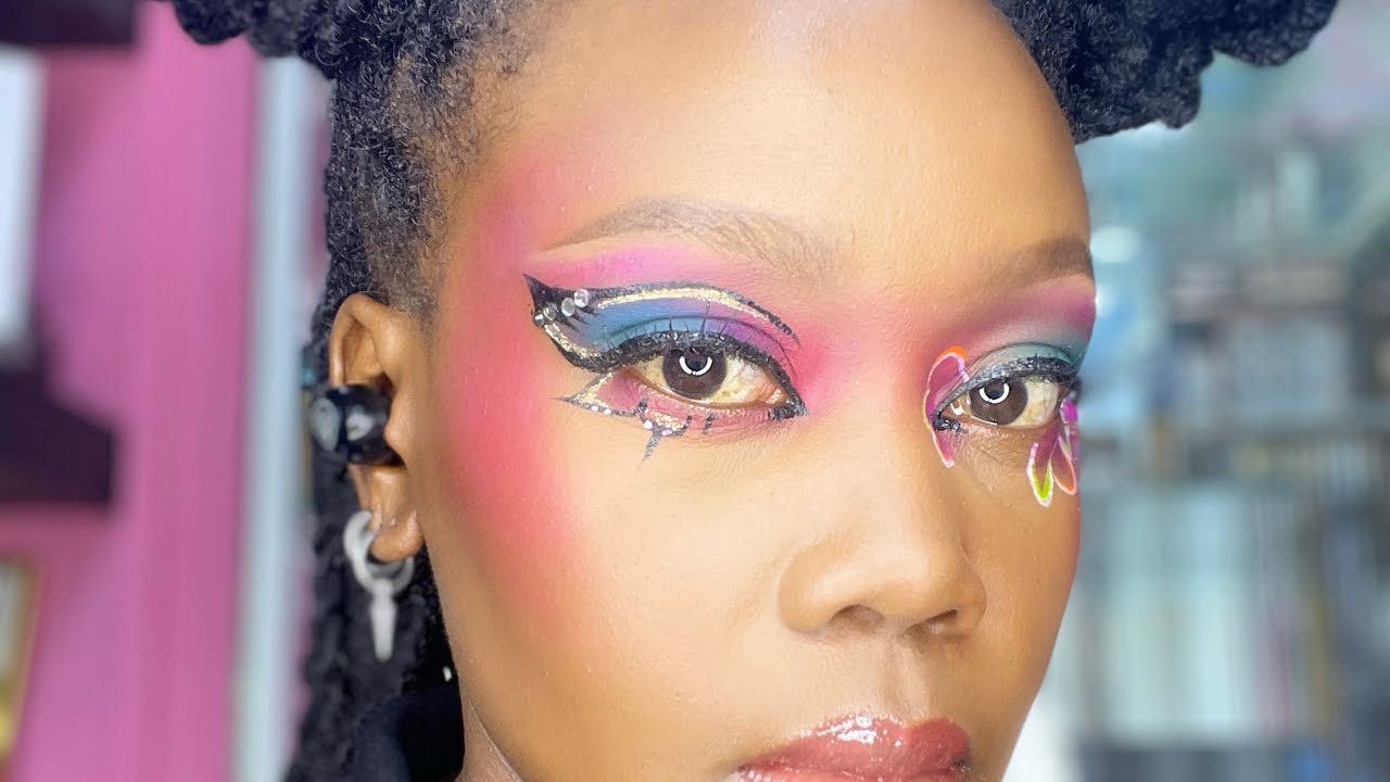 A Blush and contour easy makeup tutorial - YouTube