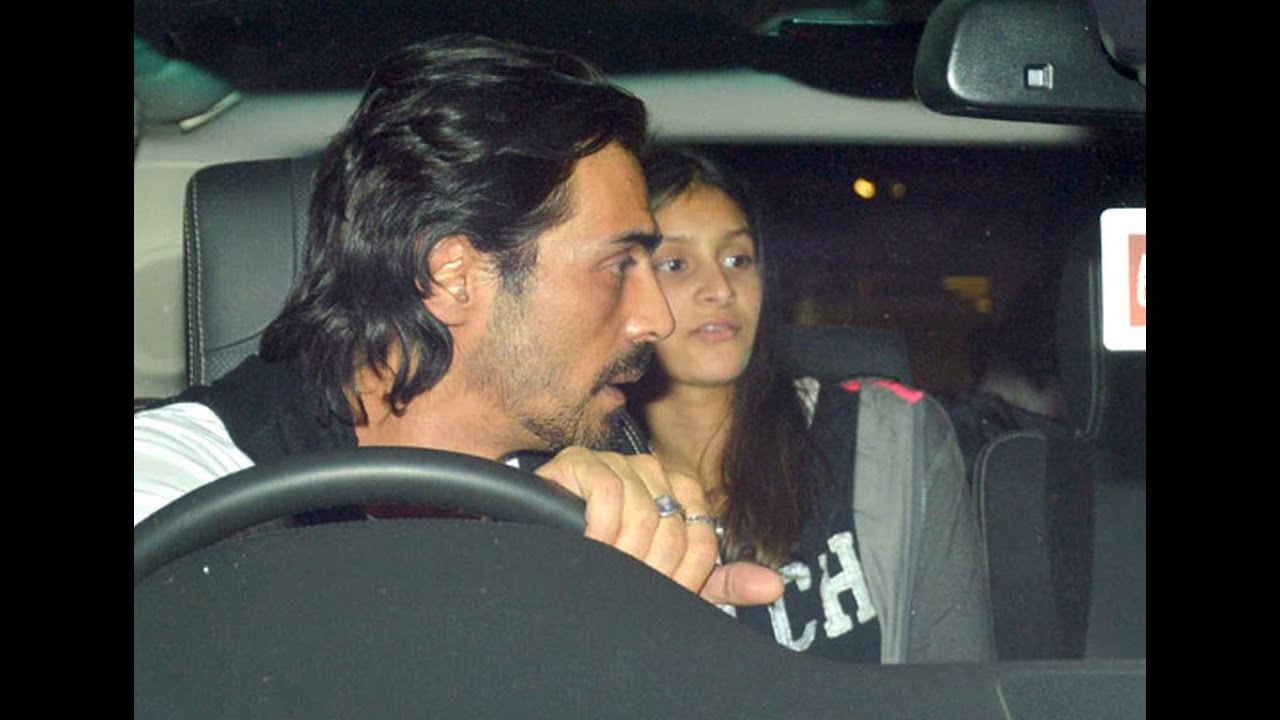 Spotted: Arjun Rampal with daughters Mahika and Myra at the airport ...