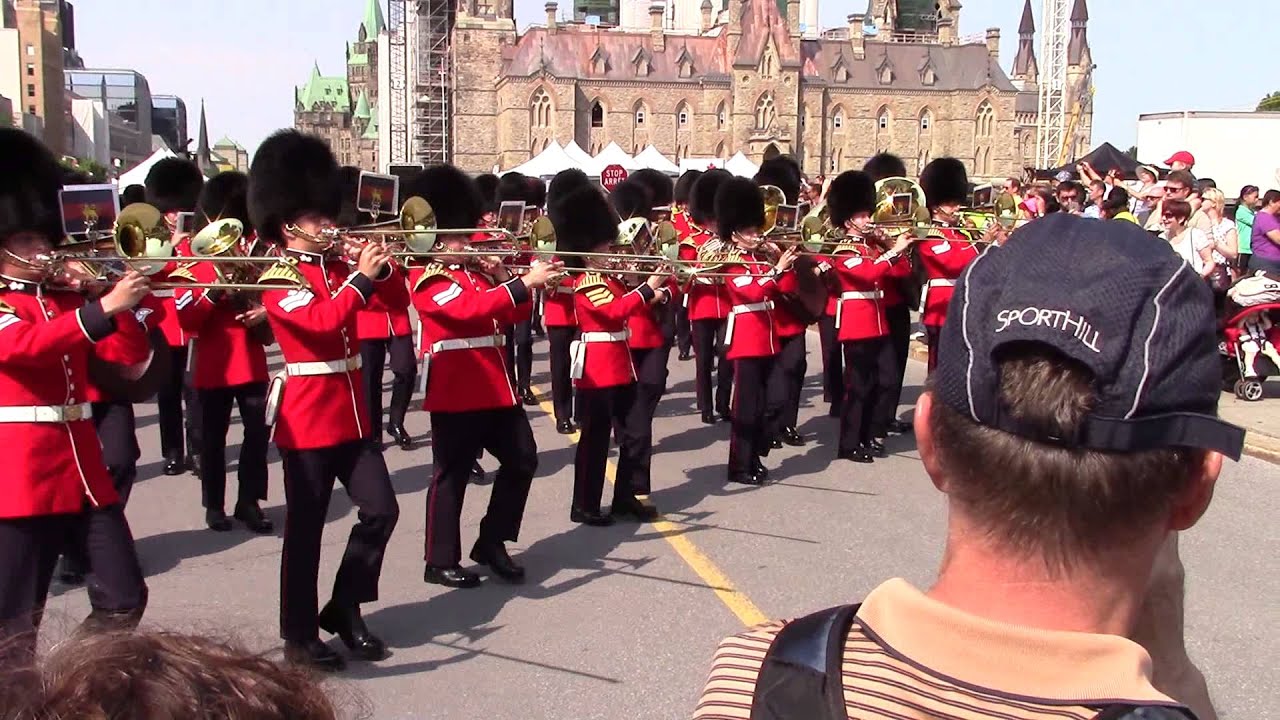 Parliament Hill regimental marching band on June 30, 2015 - YouTube