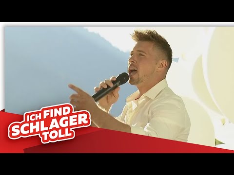 Ramon Roselly - Stark genug (Live - Schlagercountdown 2021)