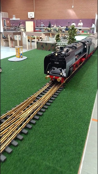 Hachette Baureihe 01 - kleine Lastprobefahrt Schenklengsfeld 2025 - YouTube