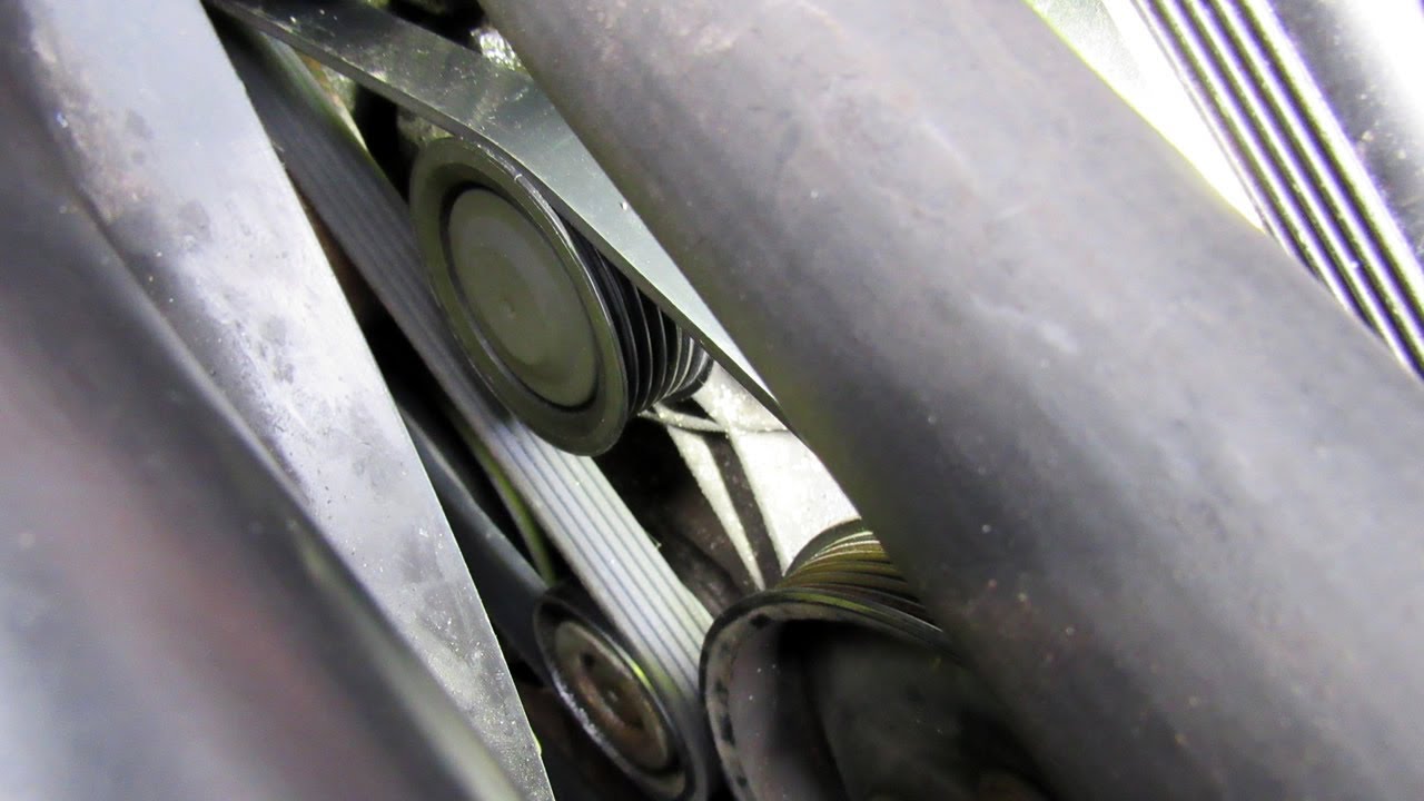 Mercedes Vito Van 2009 W639 OM646 How To Change The Drive Serpentine ...