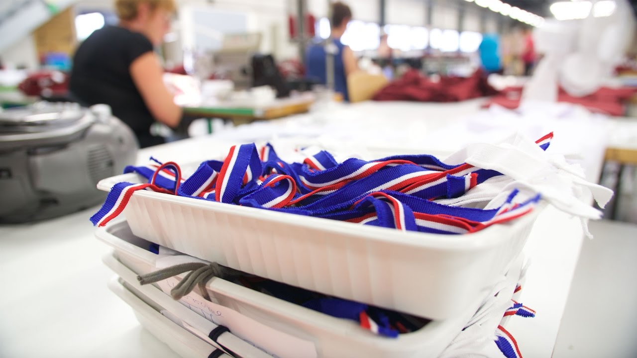 Découvrez les coulisses de fabrication du tee-shirt Coureur Du Dimanche ...
