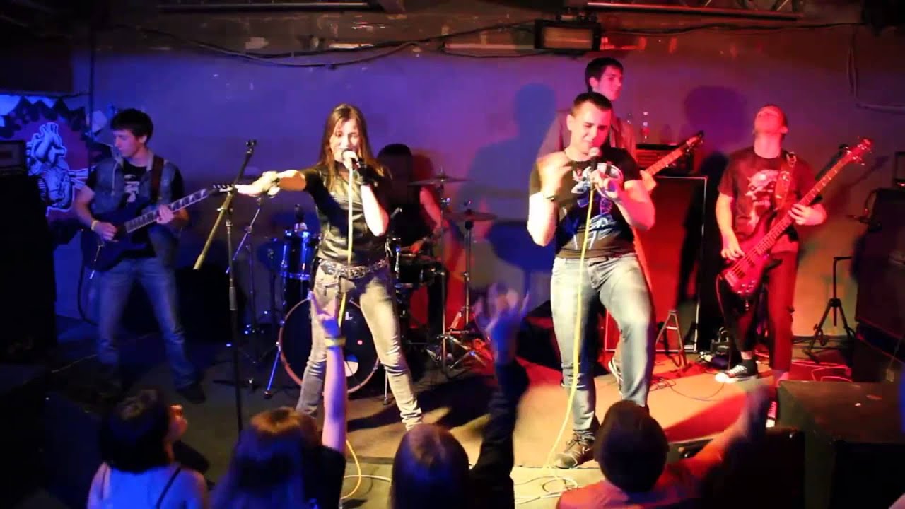 Derry Gray - In The Night (live) - YouTube