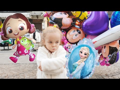 Maya Elsa Uçan Balon İstedi Annesi Niloya Balon Aldı - Maya Balonu Beğenmedi Elinden Bırakıp Uçurdu