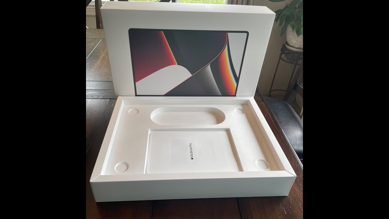 This thing is beautiful-MacBook Pro Unboxing - YouTube