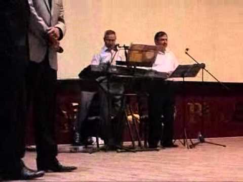 Esref Yaman Ile Seyhimin Illeri Uzaktir Yollari Adli Ilahiyi Dinlemeye Ne Dersiniz?
