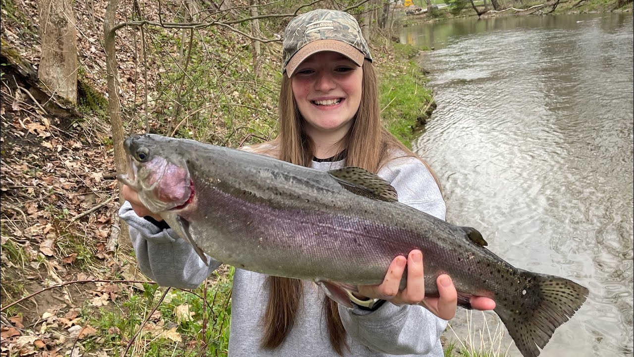 Girlfriend catches multiple MONSTER TROUT - YouTube