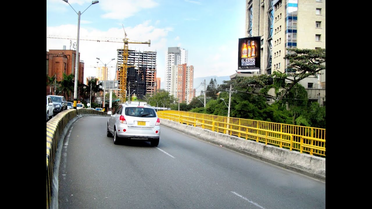 Espectacular Publicidad exterior troquel especial VALLA CHIVAS - YouTube