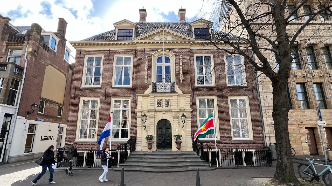 Albert Ramdin (Surinaamse minister van Buitenlandse Zaken) op bezoek ...