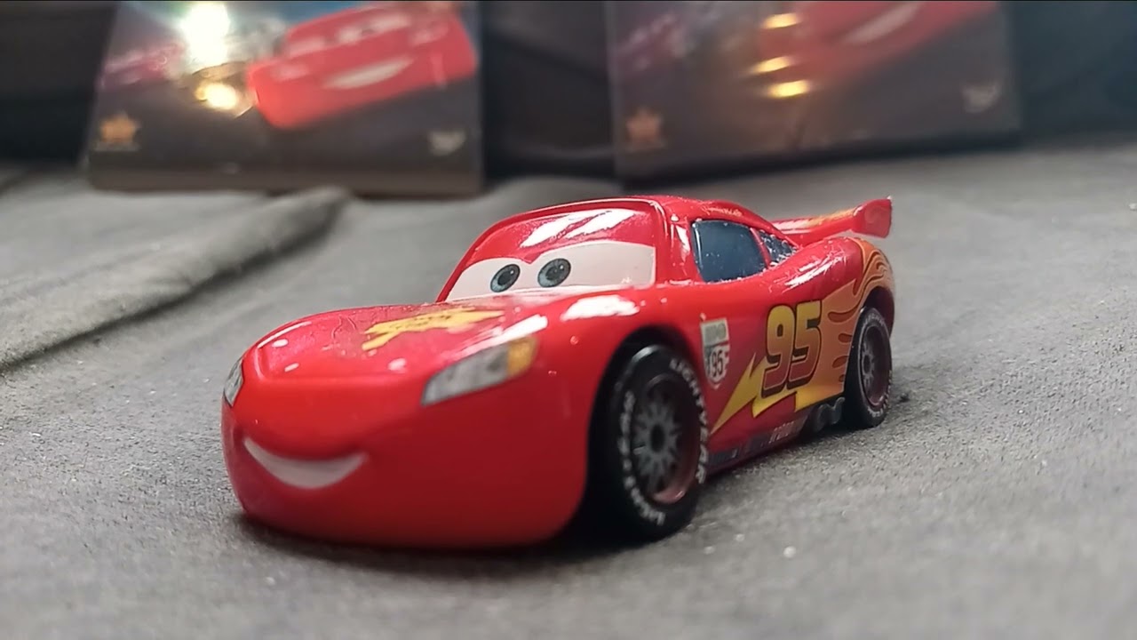 Cars 2 World Grand Prix Lightning Mcqueen Review - YouTube