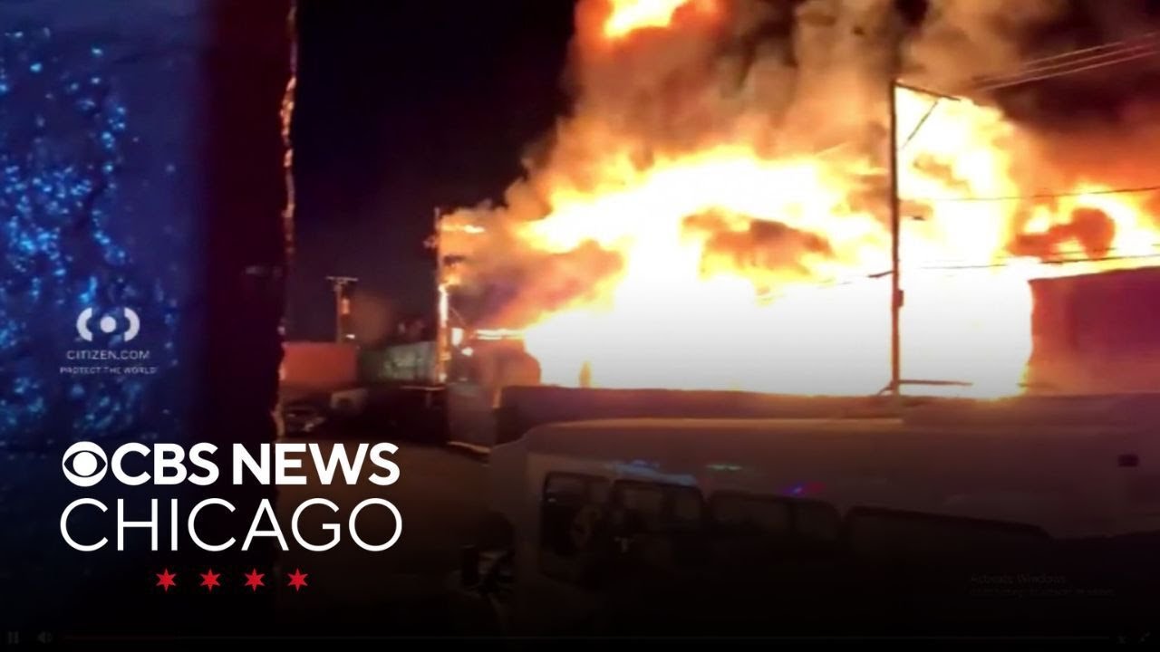 Extra-alarm fire hits warehouse in Back of the Yards - YouTube