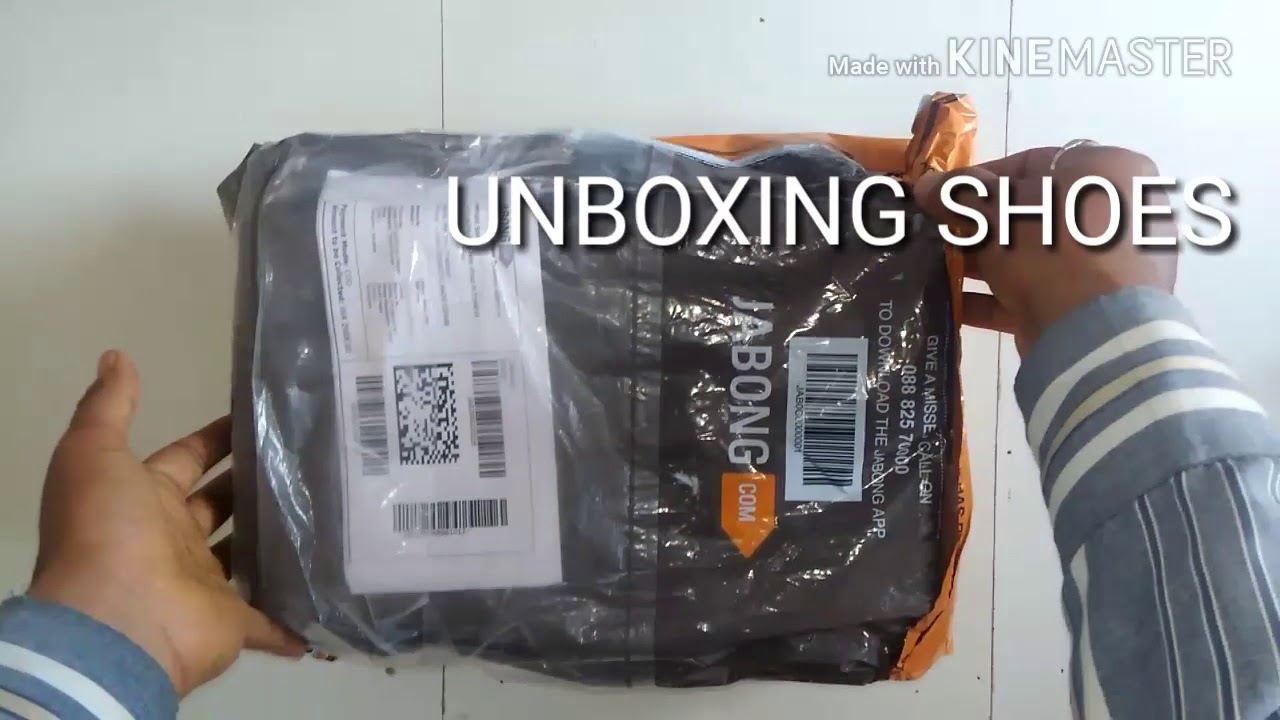 Unboxing shoes - YouTube