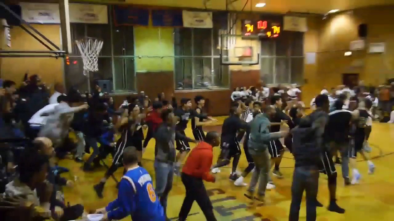PSAL basketball: MSIT wins on buzzer-beater - YouTube