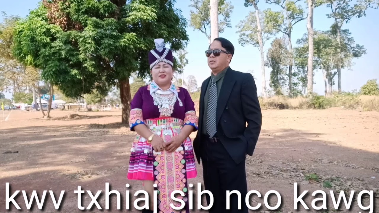 Laj xyooj & nkauj sua thoj kwv txhiaj 12/25/2019 - YouTube