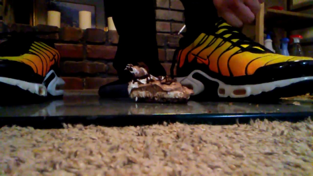 Nike TN Orange Crushing BK Hersey's Cream Pie - YouTube