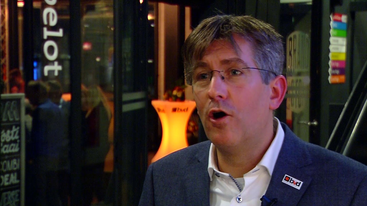 Een interview met David Schalken-den Hartog van Beter voor Dordt - YouTube