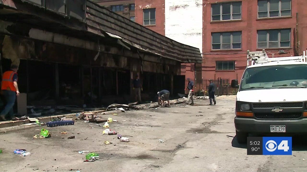 Cleanup underway after downtown 7-Eleven looted and burned - YouTube