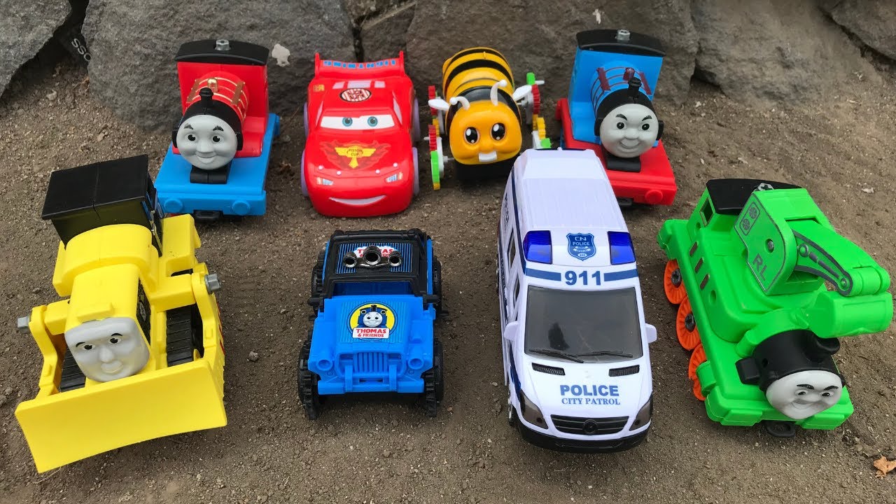 LIGHTNING McQUEEN vs THOMAS THE TANK ENGINE! Animated Battle Race - YouTube