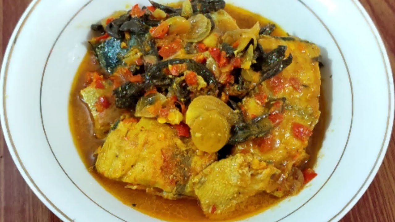 BAU PEAPI KHAS MANDAR || RESEP MASAK IKAN KHAS MANDAR - YouTube