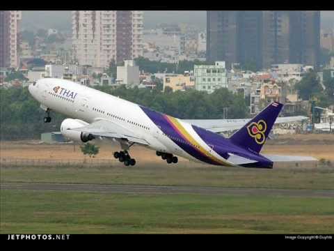 767 VS 777 - YouTube