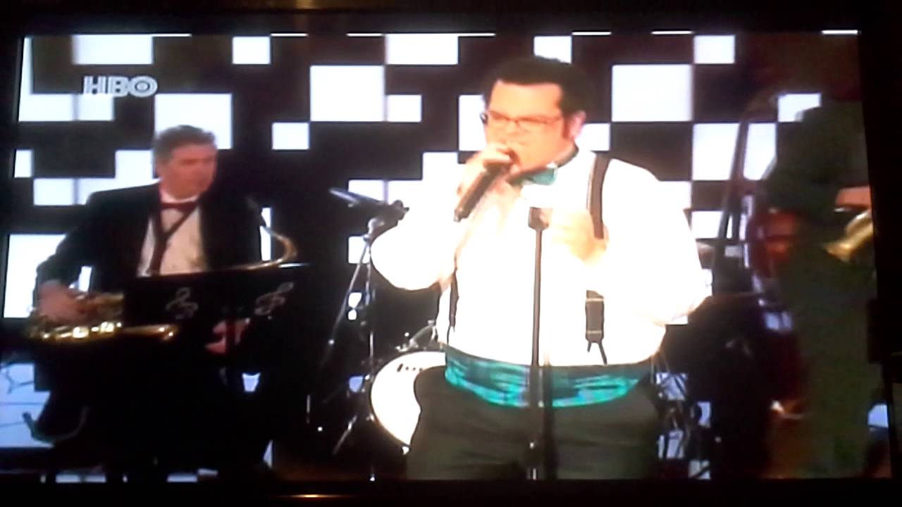 Pixeles (2015): La hermosa canción de Ludlow Lamonsoff ante Eddie Plant ...