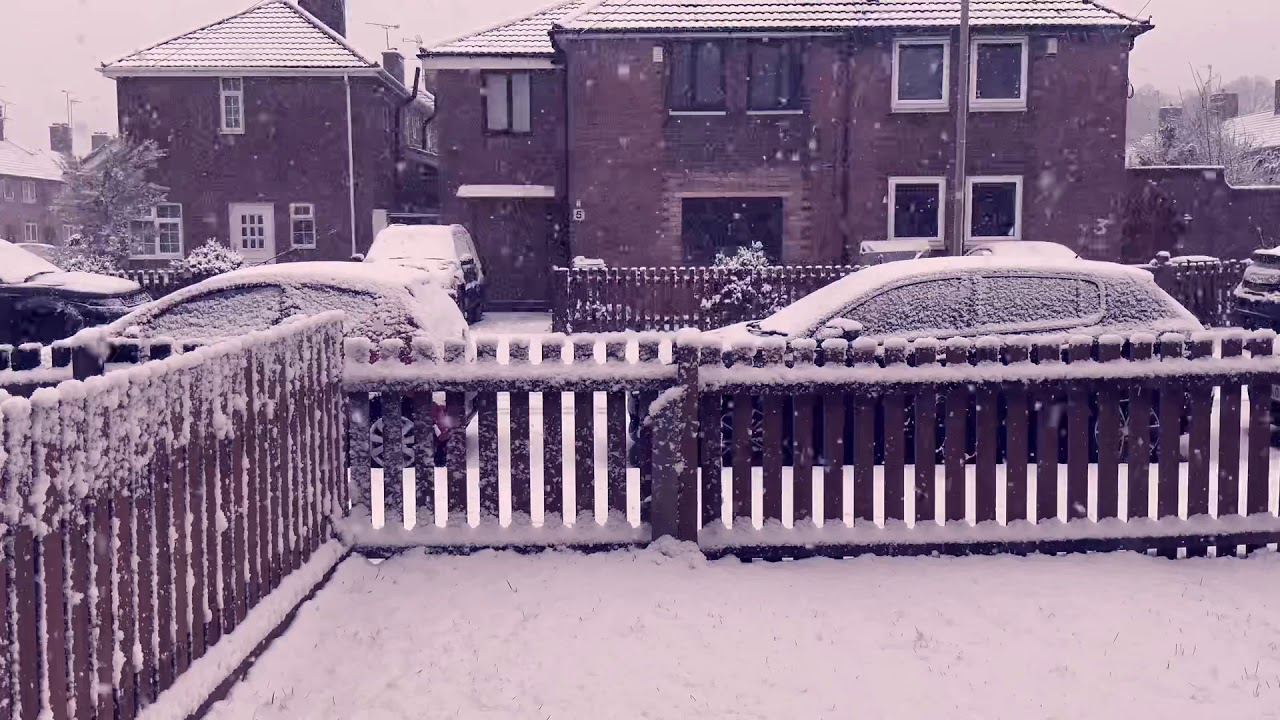 Leicester snow jan 2021 - YouTube