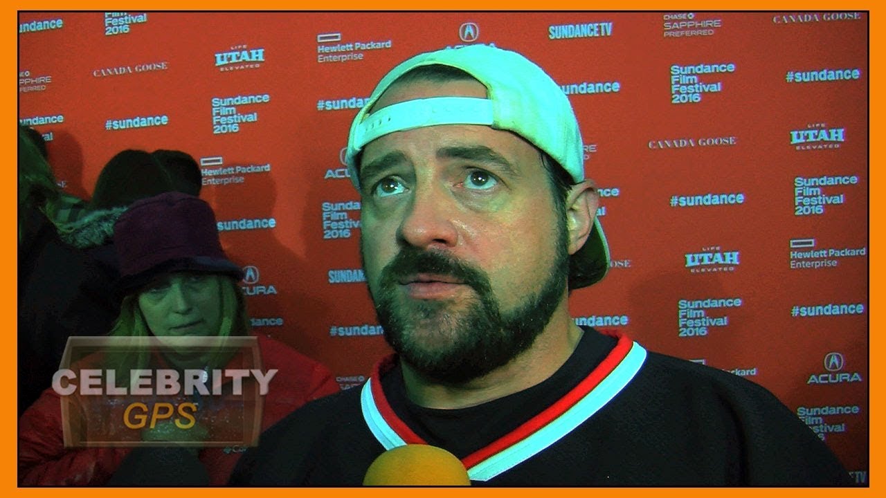 Kevin Smith suffers massive heart attack - Hollywood TV - YouTube