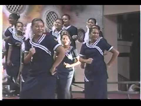 Pavaiai Elementary School-'Siva' - YouTube