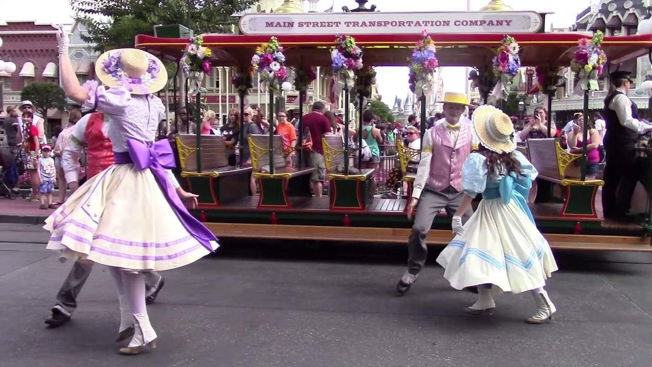 Walt Disney World: The Trolley Show (5/1/16) - YouTube