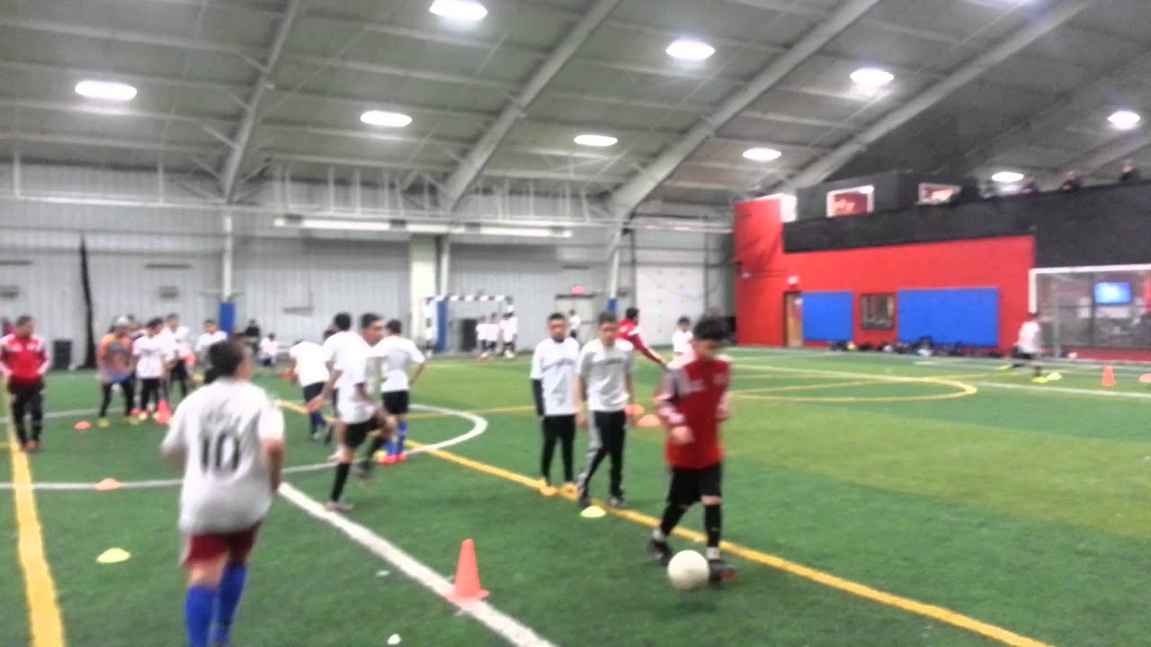 PRACTICANDO FUTBOL- EN CASSA SOCCER A. - YouTube