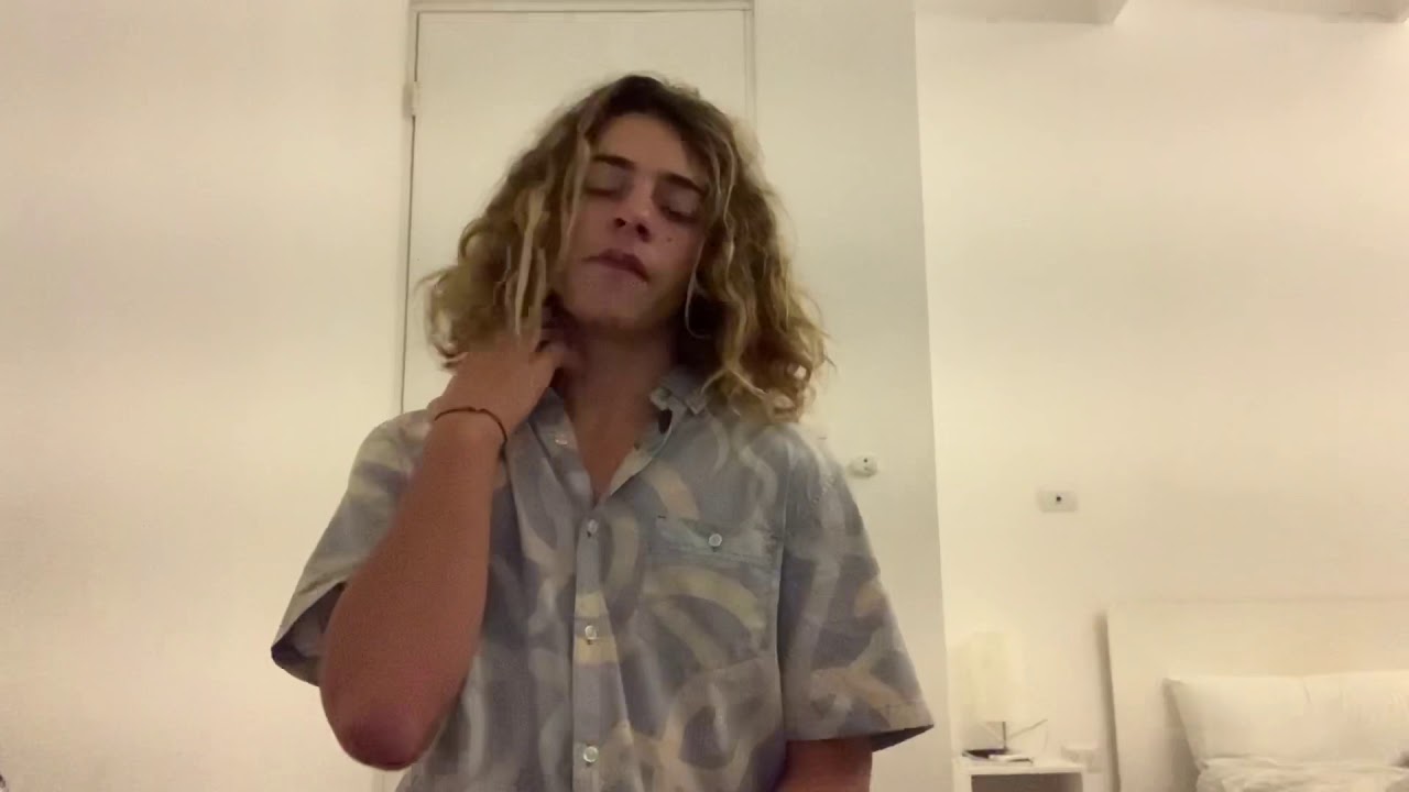 How to Shuvit in skateboarding! - YouTube