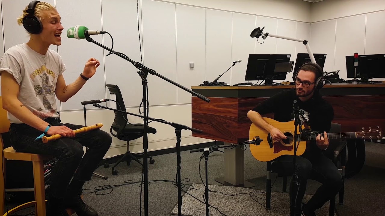 Matija - Justify Your Love (Unplugged @ DLF Nova) - YouTube