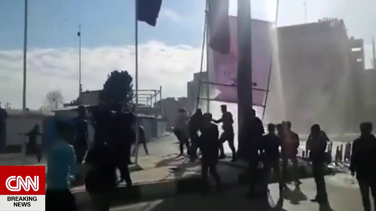 Video : Iran's anti-government protests spread to major cities - 30 ...