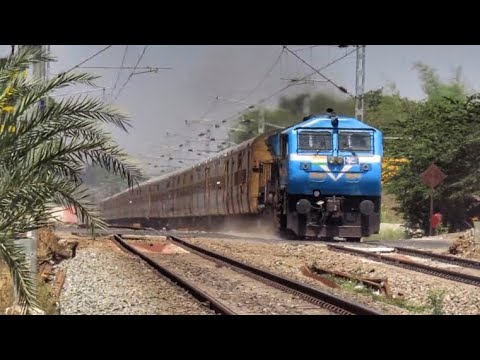 RATTLING HIGH SPEED DIESEL TRAINS IN FINAL DIESEL DAYS OF HUBLI SECTION ...