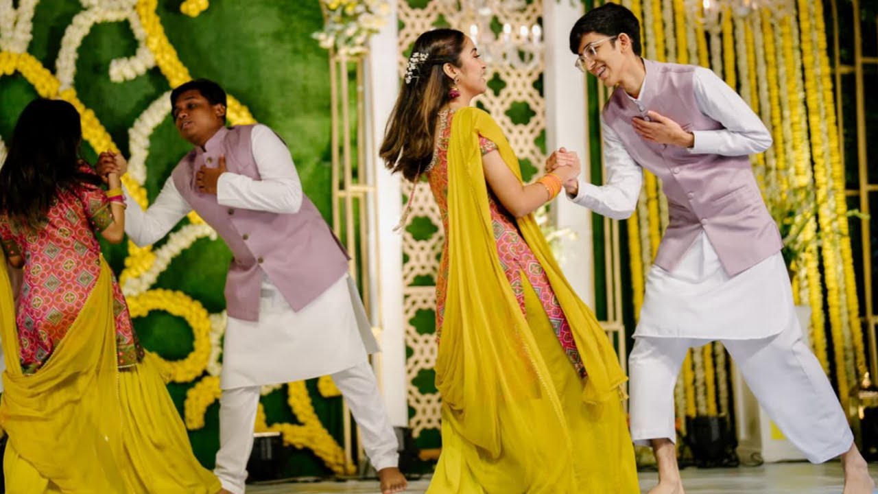 BEST BANGLADESHI HOLUD DANCE PERFORMANCE | Bangladeshi Wedding Dance ...