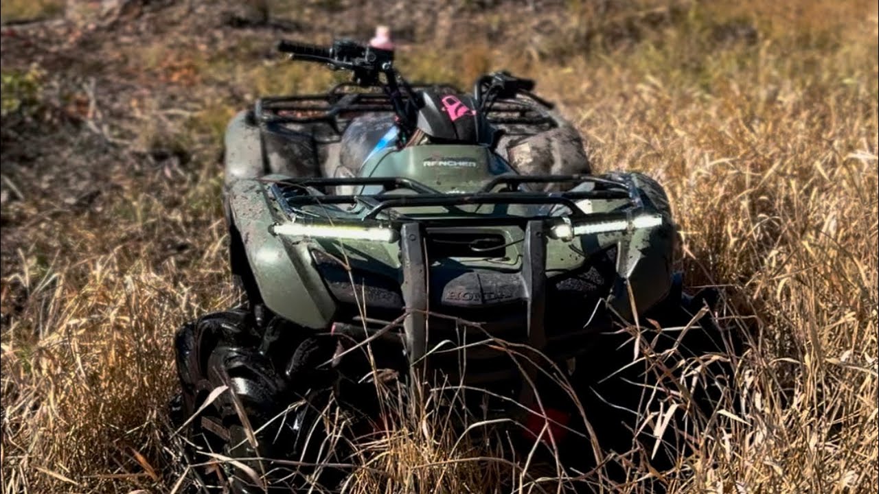 Mud riding my Obs Honda rancher 420!!!!!! - YouTube