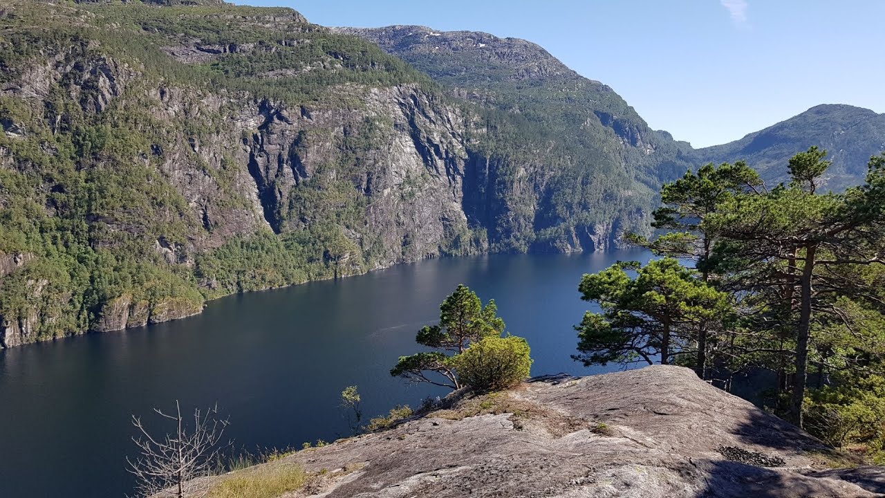 Slottet i Modalen - YouTube