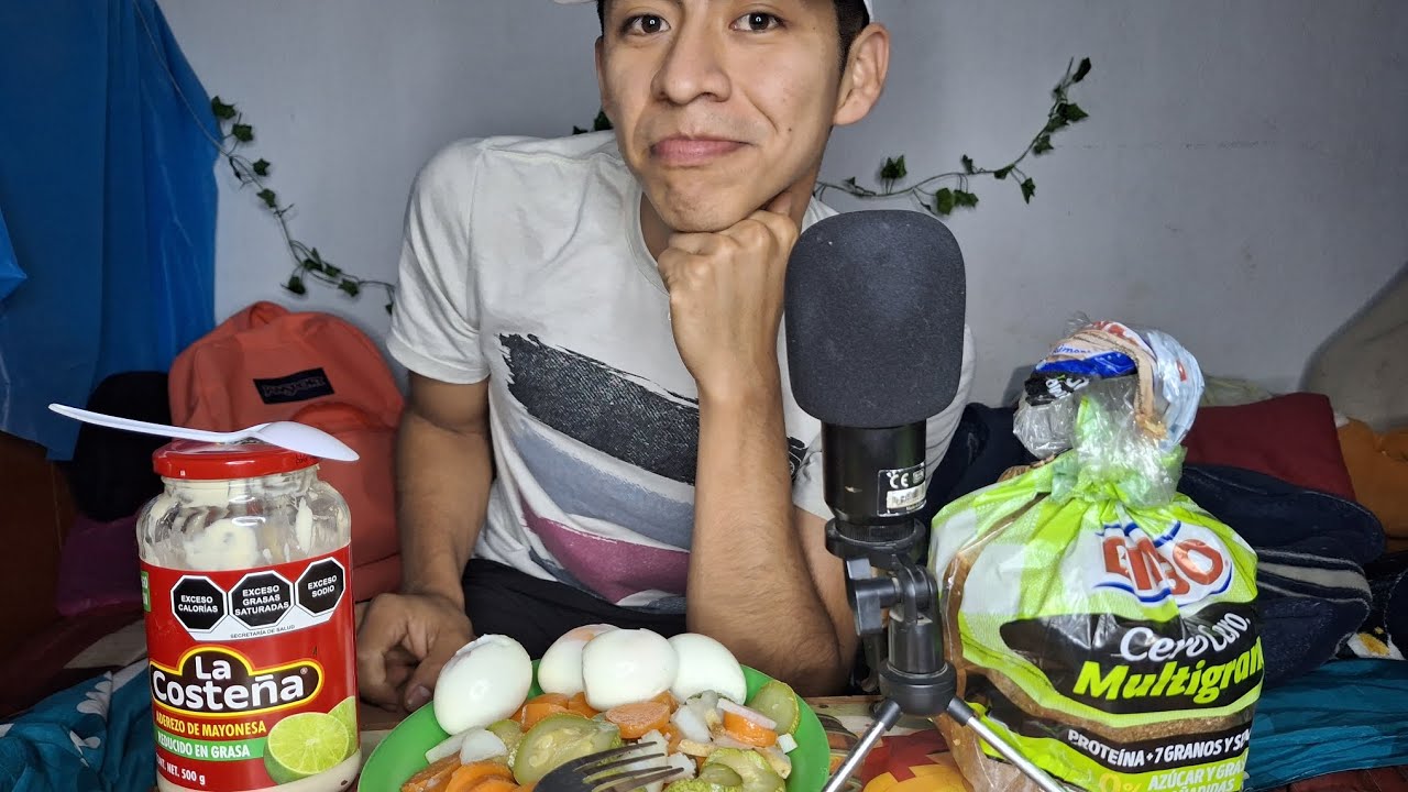 (ASMR) COMIENDO VERDURAS Y MUCHOS HUEVOS COCIDOS - YouTube