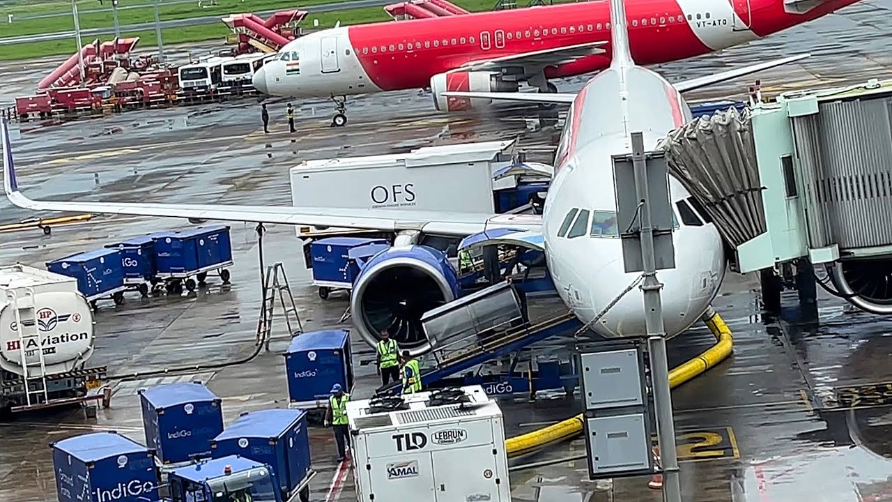 Airplane parking, refueling, waste emptied to flying off #aeroplane ...