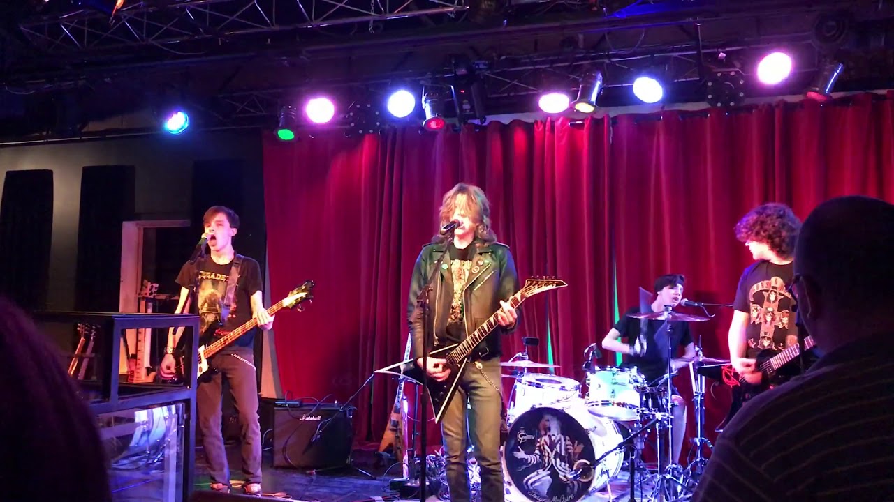 Absolute Anarchy-Anarchy in the UK (Live) - YouTube