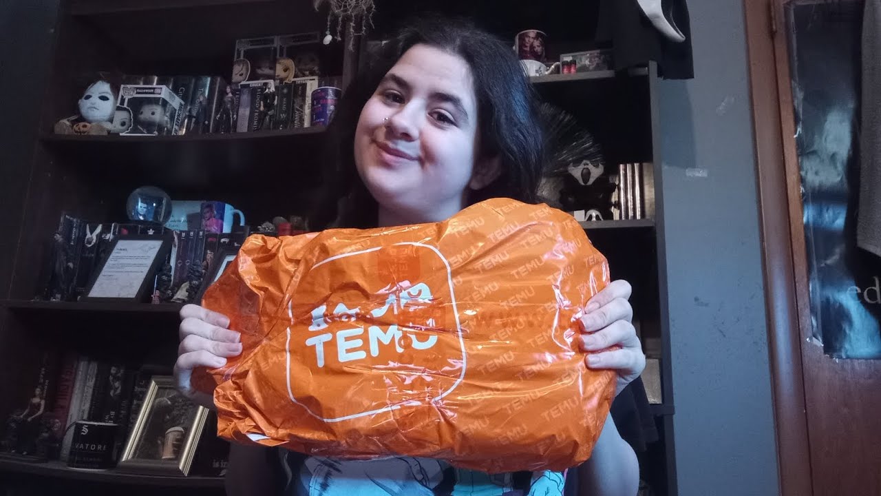 Temu Haul/Unboxing (Anime Merchandise, Clothes, & More) - YouTube
