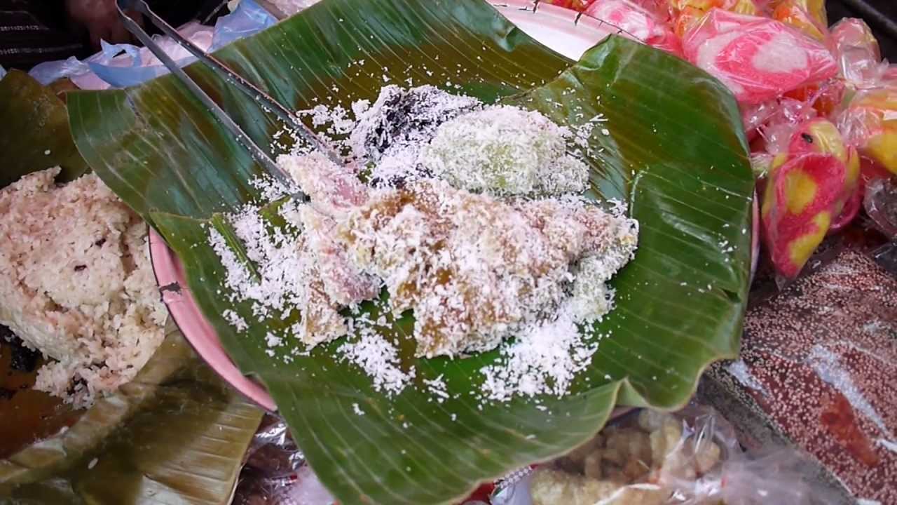 Khao Nom - Lao Sweets or Desserts in Luang Prabang - YouTube