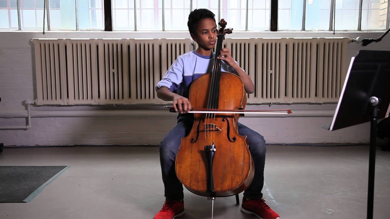 Isaac Bach D Minor Prelude - YouTube