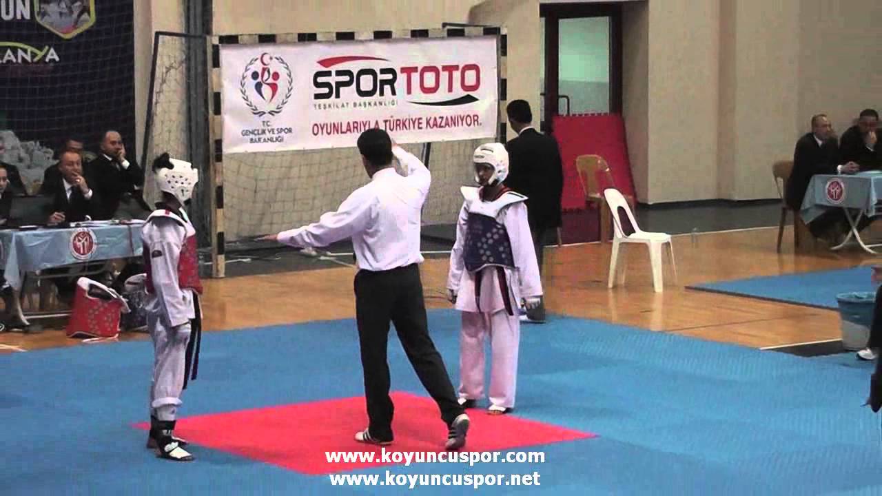 49kg Final Zehra Dosucukur vs Semra Sahin (2014 Gençler Türkiye TKD ...