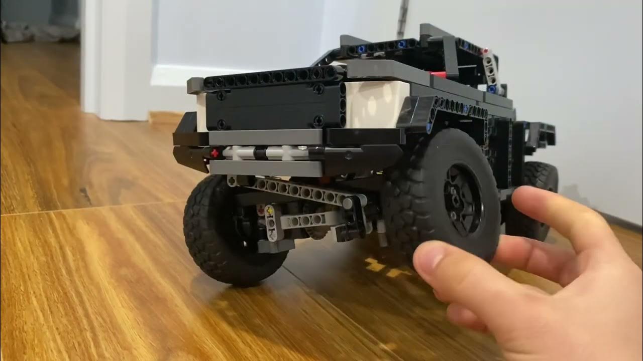 Lego realistic land cruiser with detailed solid axle suspension (No ...