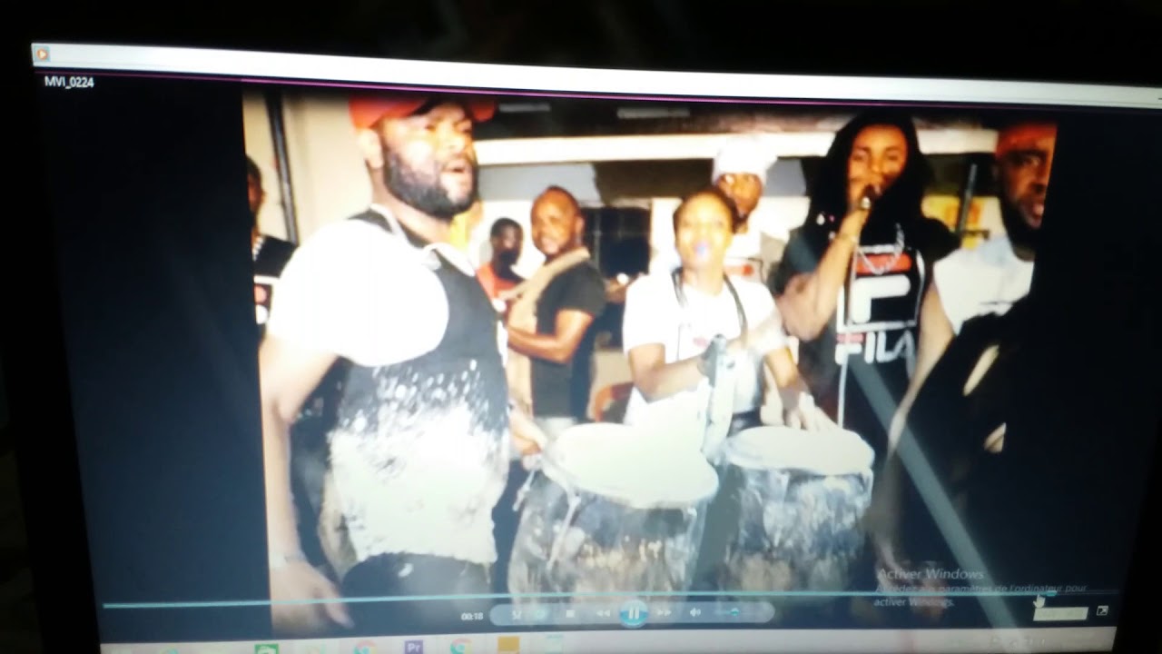Kabose bulembi a zipoli artiste na ye mbata - YouTube