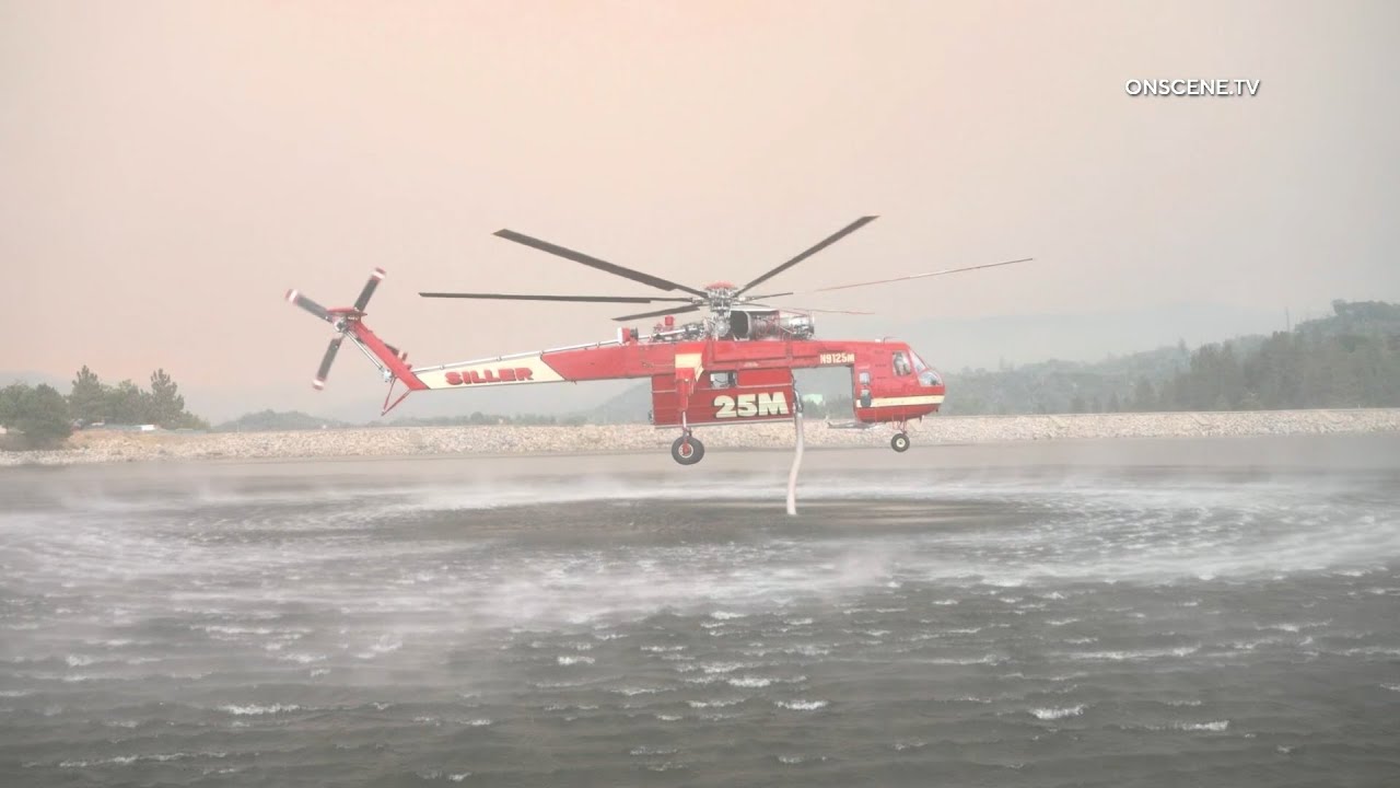 Helicopters Dipping Water From Lake Arrowhead For Line Fire - YouTube